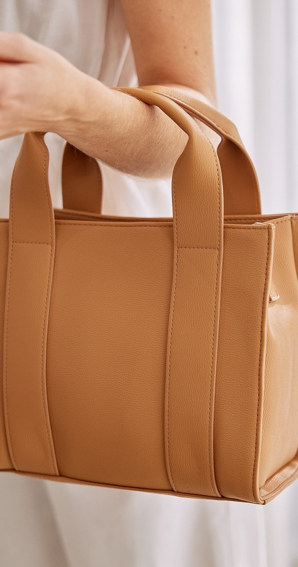 Feather and Noise Lyla Mini Tote Bag - Light Tan | Kinfolk Collective