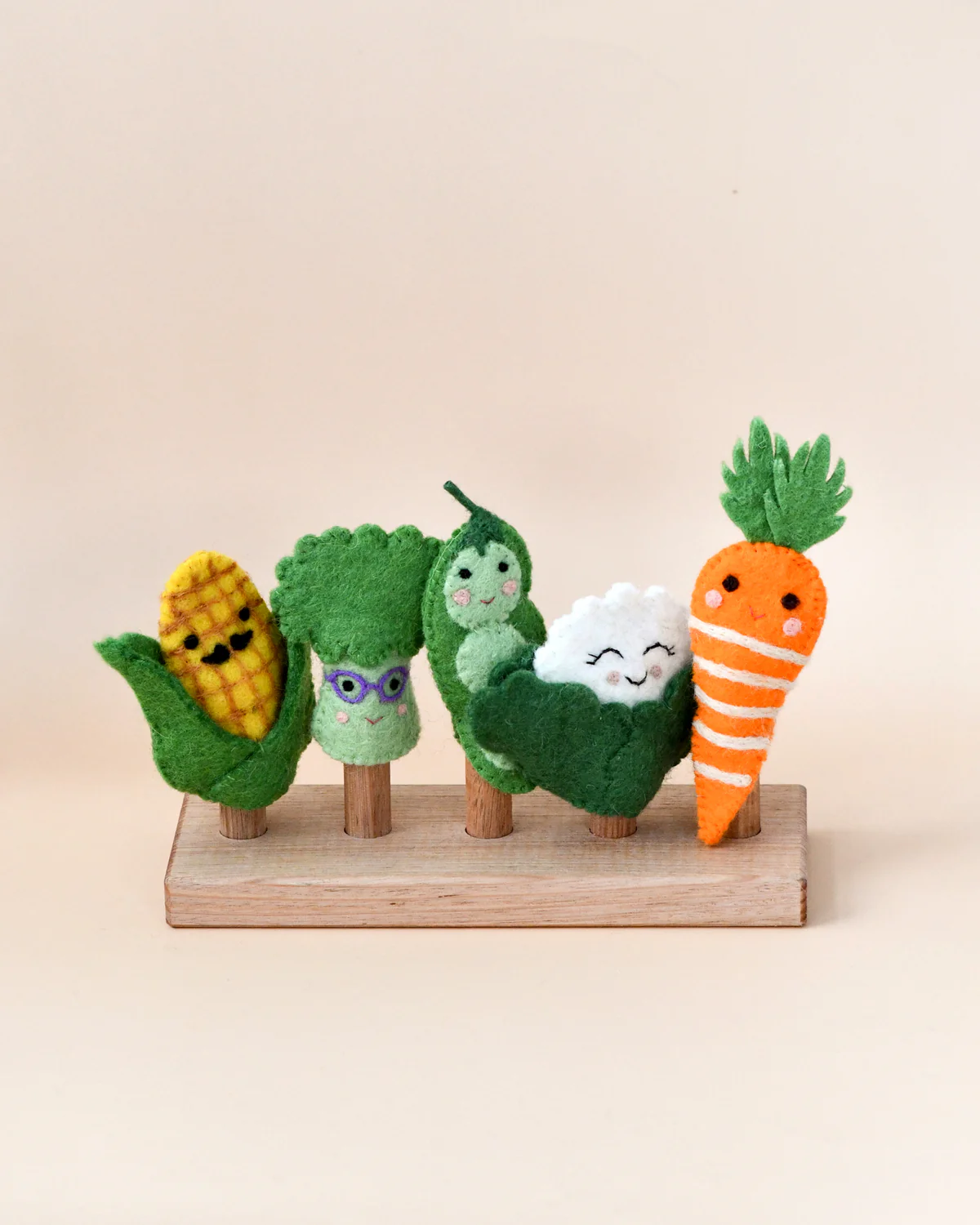 Tara Treasures - Felt Vegetables Finger Puppets Set | Kinfolk Collective